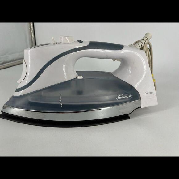 Sunbeam | Other | Sunbeam Model 4243 Dry And Steam Iron 140w Auto Off ...